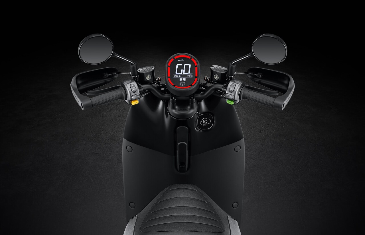 Gogoro 2 Rumbler - Electric Scooter 2025 - 🇺🇸 United States